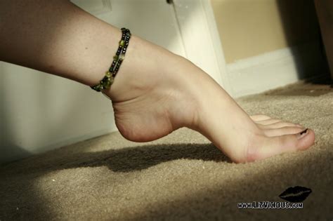 Liz Viciouss Feet