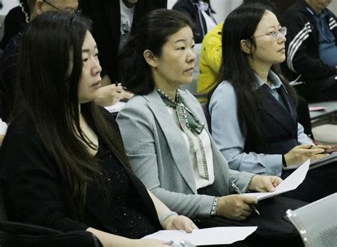 “零距离”庭审观摩 “面对面”以案学法澎湃号·政务澎湃新闻 The Paper