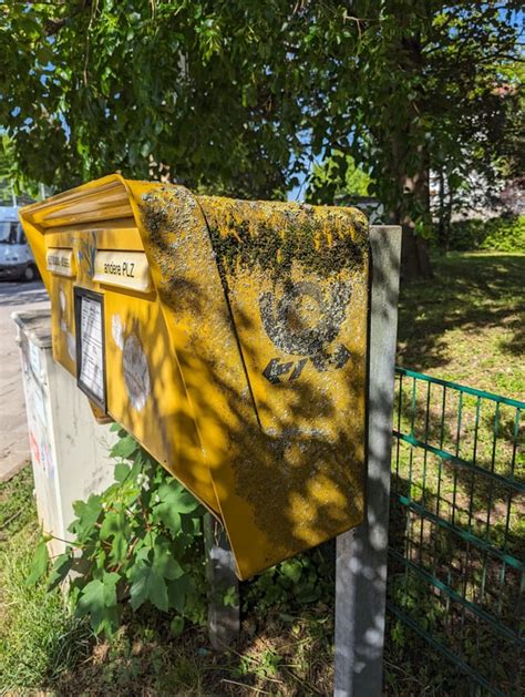 Attempt At Recreating Mailbox Feedback Appreciated R3dmodeling