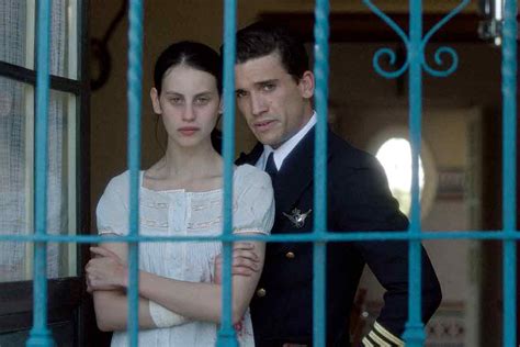 Tin Tina Protagonizada Por Milena Smit Y Jaime Lorente Magazinespain Com