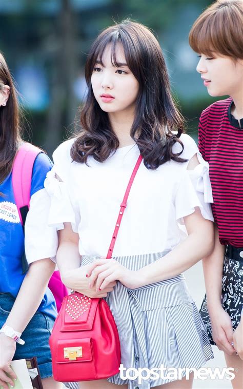 Pin By Dani On Twice Cheer Up Fashion Women Nayeon