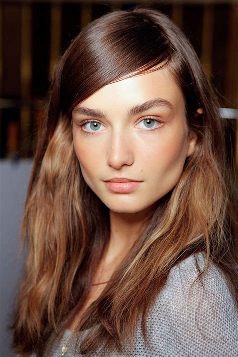 Beauty The Natural Make Up Look Girl In The Lens