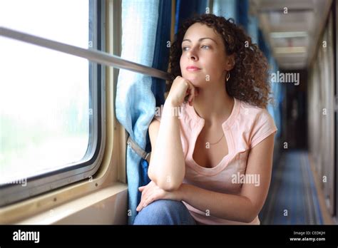 Dans Les Trains Banque De Photographies Et Dimages à Haute Résolution Alamy