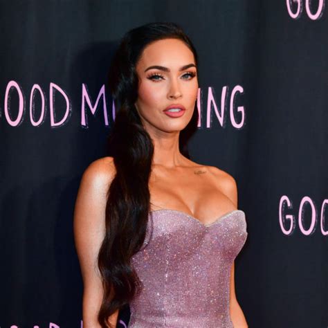 Megan Fox Bromea Con Abrir Una Cuenta De Onlyfans Con Kourtney Kardashian