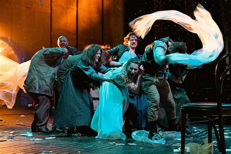 „На дното“ „Домот на куклата“ и „Поол“ на четвртиот ден од 58 издание на МТФ „Војдан Чернодрински“