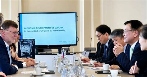 체코 원전 최종 계약 앞두고 정부 韓·체코 경제협력 전담반 회의 개최