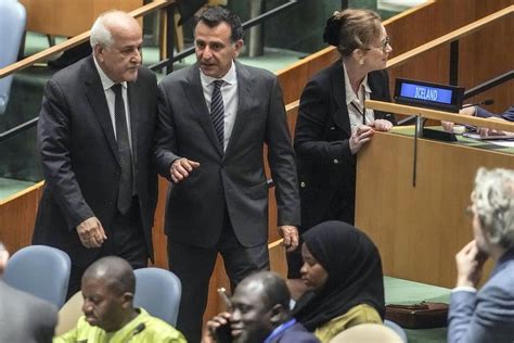 Un General Assembly Calls For Humanitarian Truce In Gaza Leading To