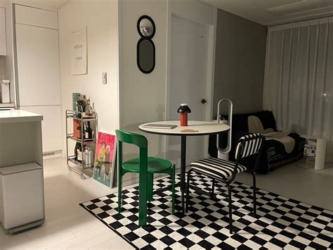 다채로운 패턴포인트 컬러로 개성 있게 꾸민 싱글하우스 라이프스타일 슈퍼앱 오늘의집