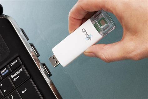 Researchers Develop USB Stick Test For Detecting HIV