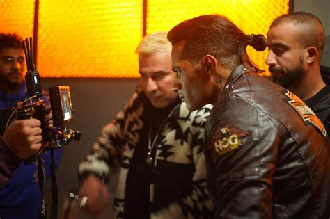 هارلي محمد رمضان ينتقل من مستشفى العجوزة لتصوير مشاهد خ مصراوى