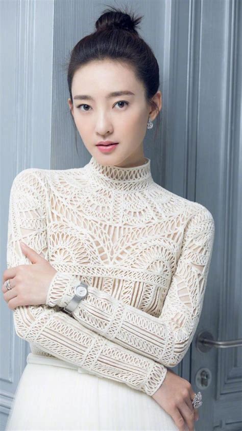 王丽坤新发型高清壁纸