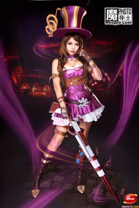 롤 여캐 코스프레  유머 움짤 이슈 에펨코리아