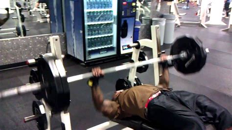 Model 155lbs Darrell Aka Mr Getright Warm Up On The Decline Bench