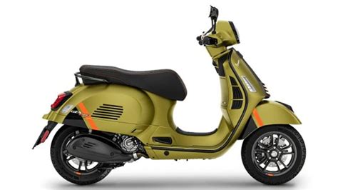 Vespa Gts Supersport 300 2024 Motorcycle Prices And Specs