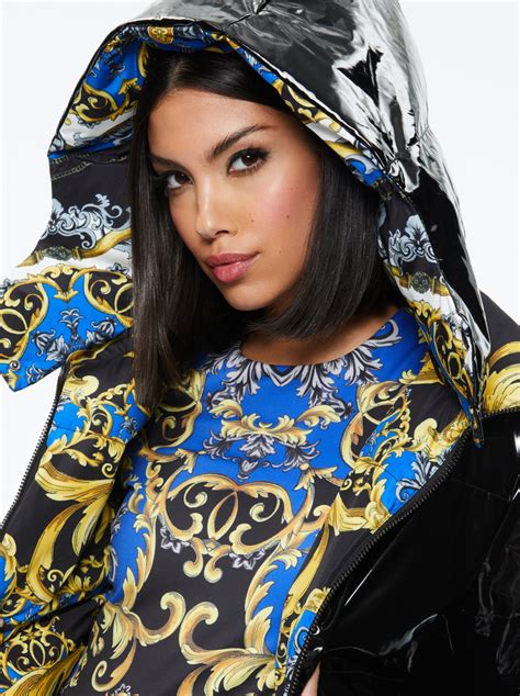 Robena Reversible Cropped Puffer Jacket In Regal Romance Sapphire Alice Olivia