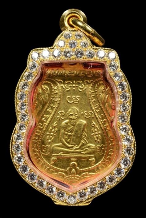 หลวงพ่อกลั่น วัดพระญาติ ทองคำ ปี 2469 พิมพ์ขอเบ็ด ทางเรารับตรวจเช็คพระเป็นการใช้เครื่องฟลูออ