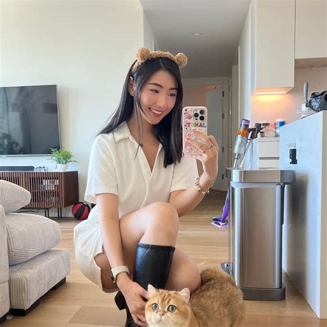 Lily And Aria R Offlinetvgirls