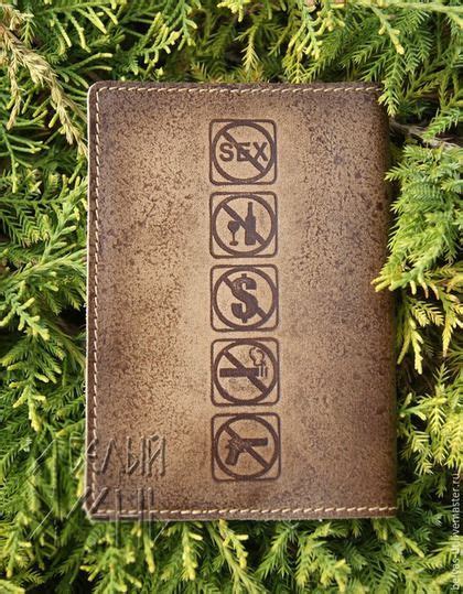 Пин на доске Кожа