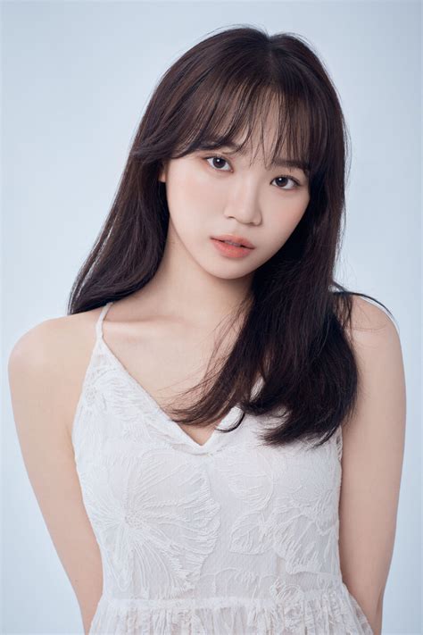 Kim Chaewon 2021 Woollim Profile Photos Kpopping