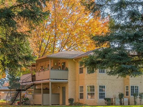 Oak Meadow Apartments 1450 Springfield Dr Chico Ca 2 Units Available