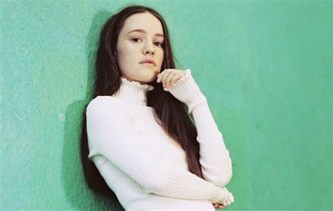 Sigrid Shares Poignant New Track I Dont Want To Know