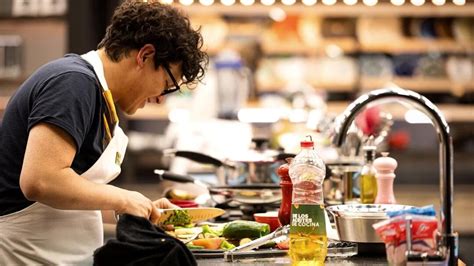 Quién Es El Participante De Masterchef Que Guardó La Placenta De Su
