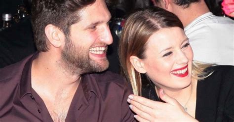 Сватба със 700 гости и меден месец на Малдивите за известните турски актьори За Жената