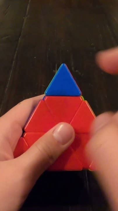 Corner Twist On Pyraminx Youtube