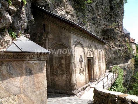 Novators Ge მღვიმევის მონასტერი