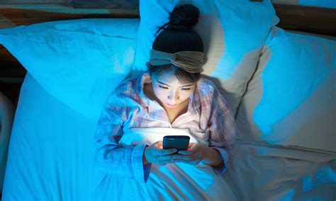 Why We Should Not Use Phone Before Sleep