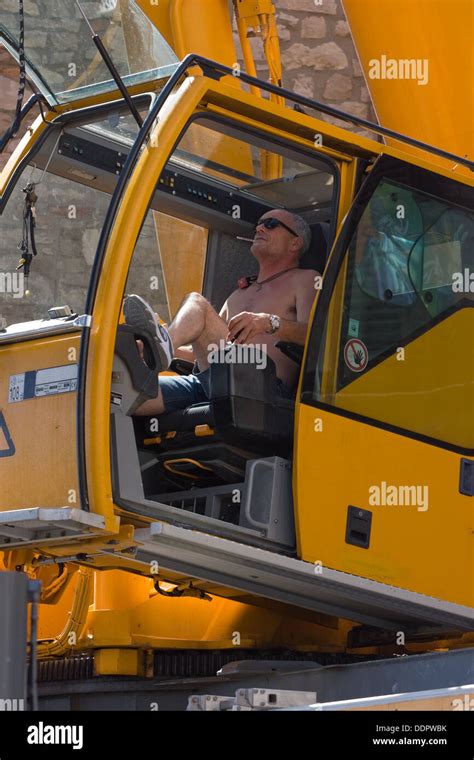 Crane Man Hi Res Stock Photography And Images Alamy