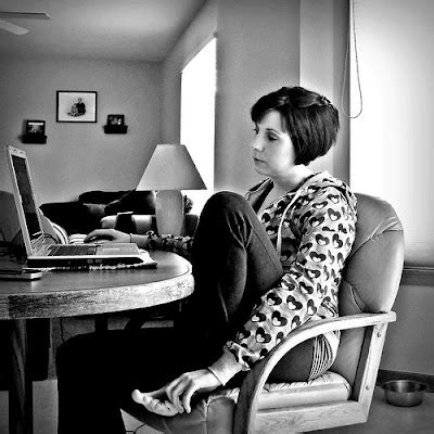 Twisted Bacteria Welcomes Lazy Bloggers