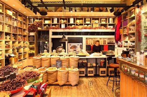 طراحی دکوراسیون داخلی مغازه مواد پروتئینی ویستا آرشیتکت