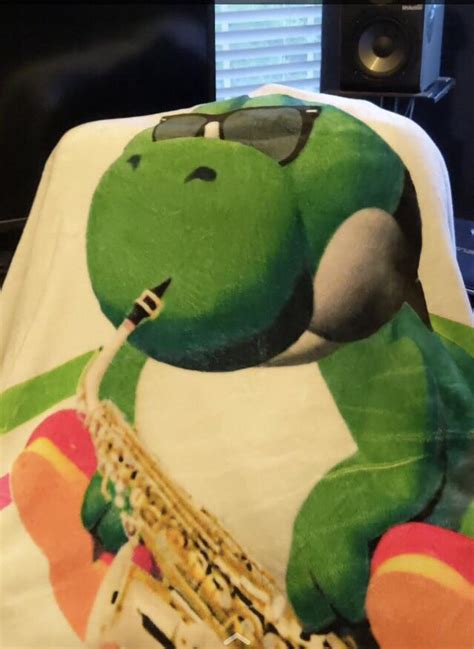 68 Best Beeg Beeg Yoshi Images On Pholder Videogamedunkey Bigyoshi And Mario