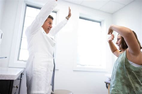 Decoding A Torn Rotator Cuff Recognizing Symptoms And Taking Action