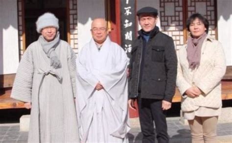 Н Энхбаяр иргэншлээ солих хүн биш гэв