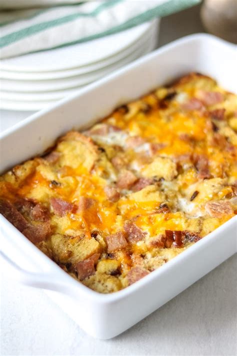 Overnight Ham And Egg Breakfast Casserole Easy Breakfast For A Crowd