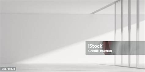 3d 벽 최소한의 디자인 아키텍처의 관점에서 그림자의 태양 빛 캐스트 리듬과 화이트 룸 인테리어 공간 및 콘크리트 바닥의 자극 0명에 대한 스톡 사진 및 기타 이미지
