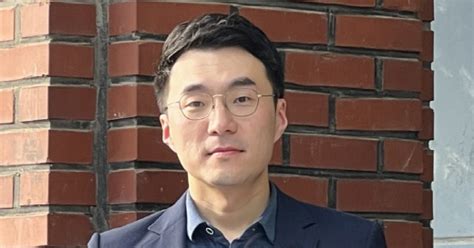 與 상임위中 코인거래 200회↑ 한때 99억 보유김남국 아직 국회의원