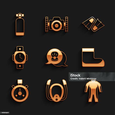 가리비 조개 스노클이 있는 다이빙 마스크 스쿠버 다이빙을 위한 잠수복 부츠 스톱워치 오리발 수영 및 Aqualung 아이콘을 설정합니다 벡터 2 위 상 종류에 대한 스톡