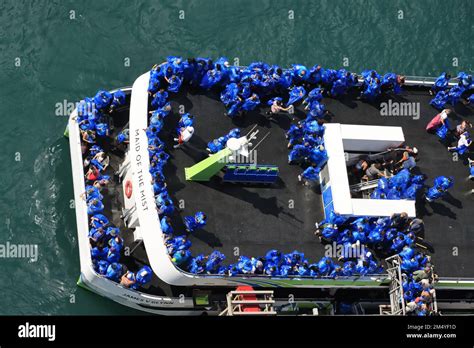 Niagara Falls Maid Of The Mist Boat Ride Stock Photo Alamy