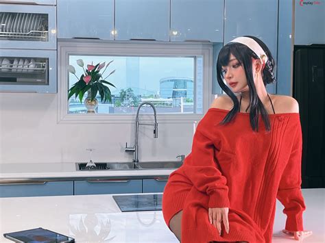 Umeko J Cosplay Yor Forger Original Outfit Spy X Family Photos And Gifs Cosplaytele