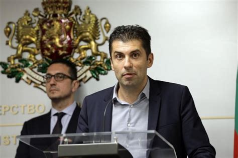 Тлее нов скандал Кирил Петков незаконно се бъркал в ББР Lupa Bg