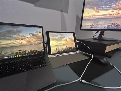 Yam Display Is Pretty Cool Thats 3 Displays On An Apple Silicon Mac Ripad