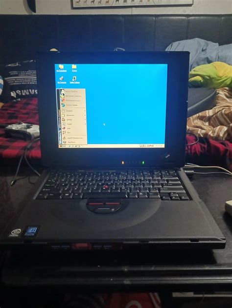 My Ticket To This Chat A 1999 Ibm Thinkpad I Series 2611 R Thinkpad