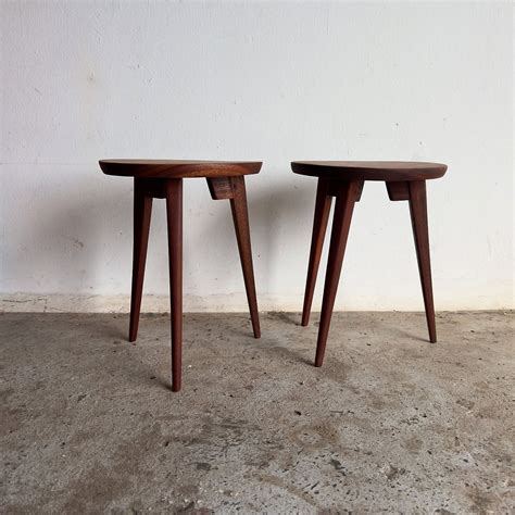 2 X Mid Century Small Solid Wood Round Side Tables Klassiek