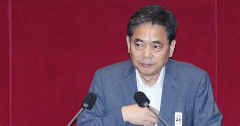 곽상도 화천대유 아들 퇴직금 논란에 국민의힘 탈당