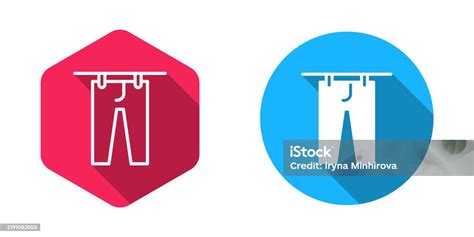 채워지고 윤곽선 긴 그림자 배경으로 격리 된 건조 옷 아이콘 깨끗한 바지 빨래집게로 밧줄로 옷을 세탁하십시오 의복 관리 및 정리정돈 벡터 가득 찬에 대한 스톡 벡터 아트 및
