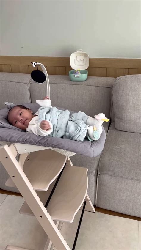 봄and설 협찬 설이의 첫 장난감 하베브릭스 잼잼이 딸랑이 ꢭ 청각이 제일 발달한 신생아에게 필수템이죠 토끼케이스가 있어서 정리와 수납이 좋더라구요ㅎㅎ 접착제를 쓰지않고