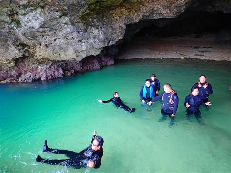 冬の特別SALE66 OFF石垣島 1日海と川を制覇石垣島最長宮良川マングローブSUP カヌー青の洞窟シュノーケリングツアー写真